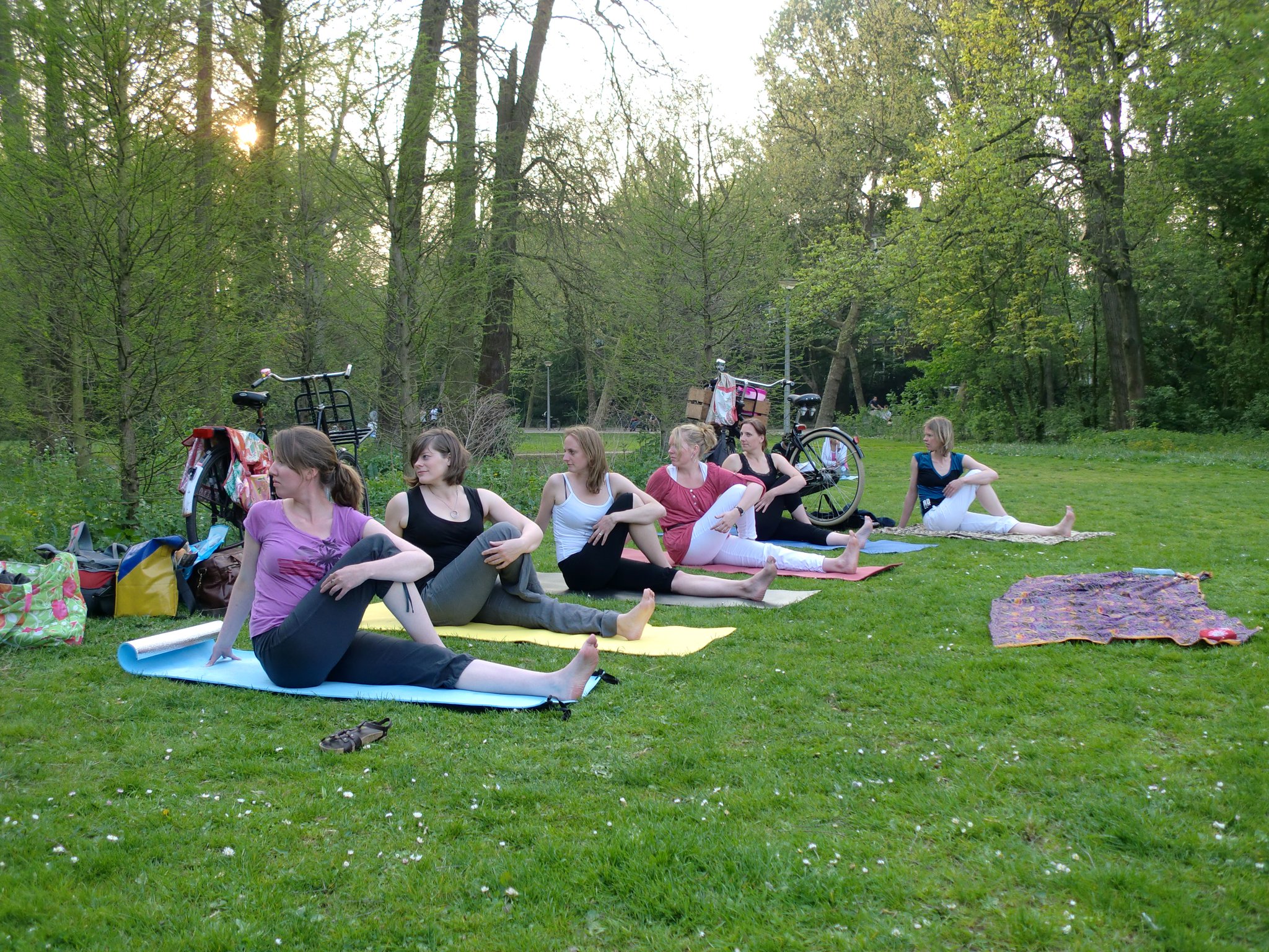 Yoga Vondelpark Amsterdam summer 2018 | Yoga Flower